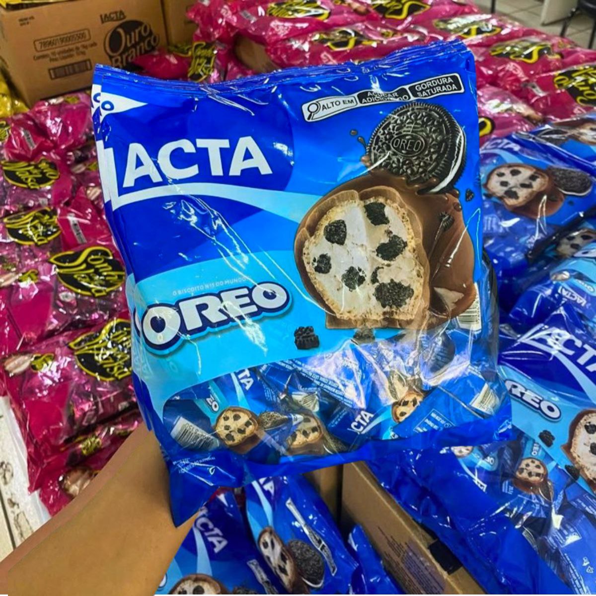 Wafer Lacta com Recheio de Oreo - Pacote 540g - Adoro Promoção